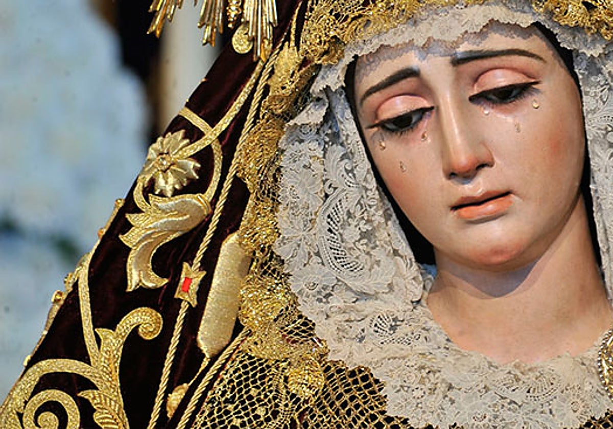 Retirada del culto la Virgen de la Victoria de las Cigarreras