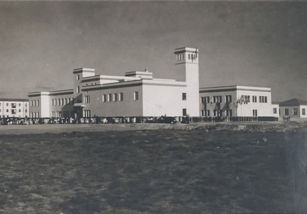 El instituto Politécnico de Sevilla cumple 75 años en Los Remedios