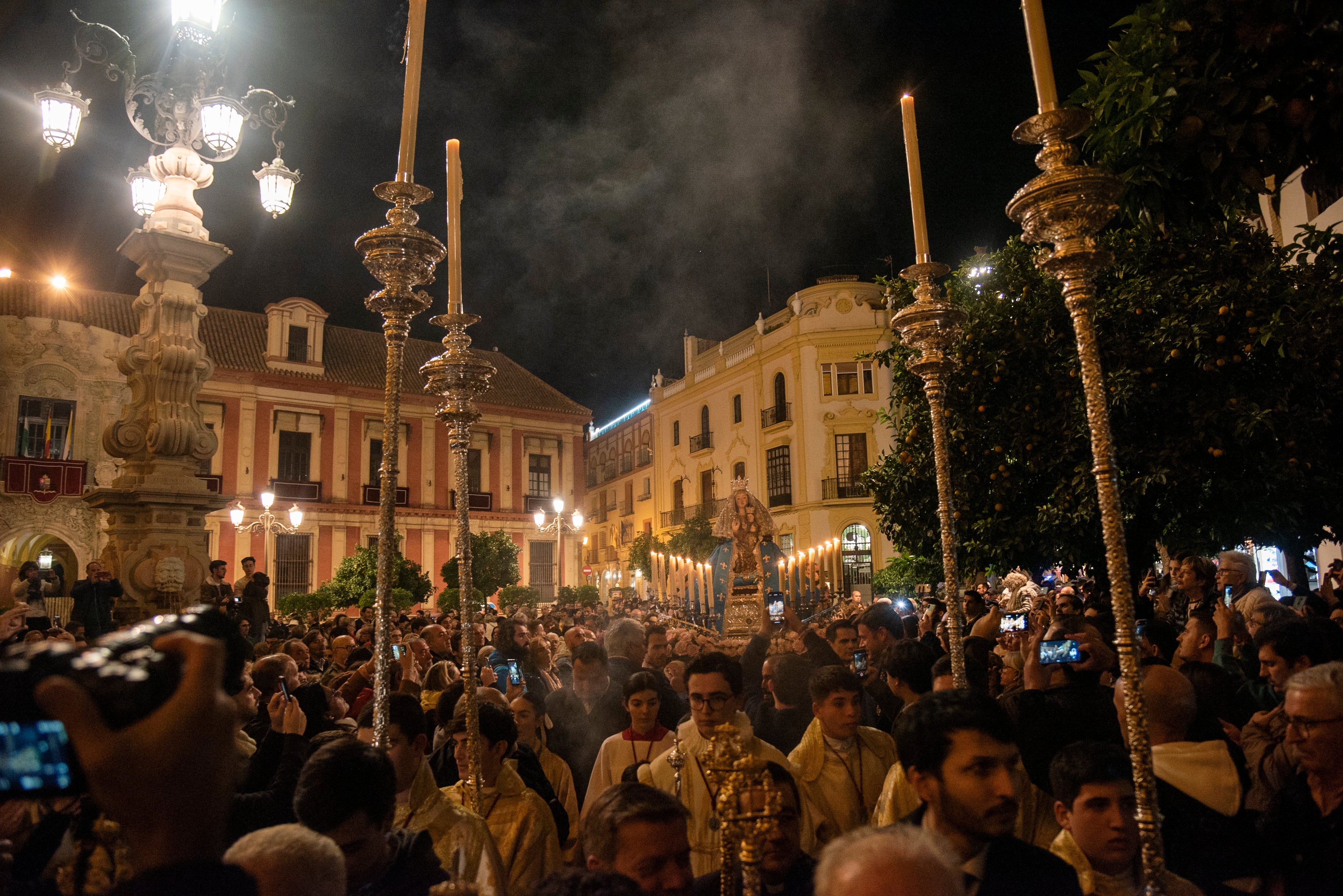 La Virgen de Valme a su llegada a la Catedral