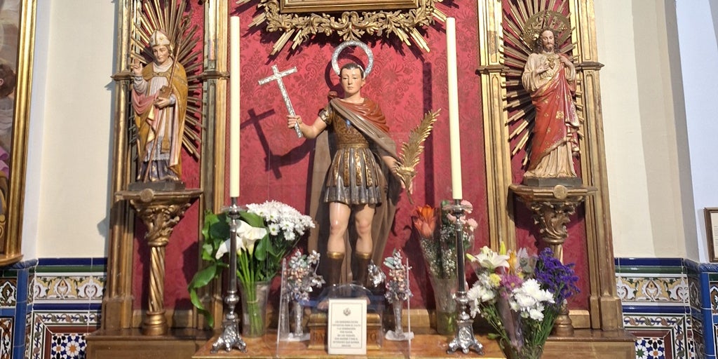 El Santo Ángel restaura dos esculturas del retablo de San Expedito