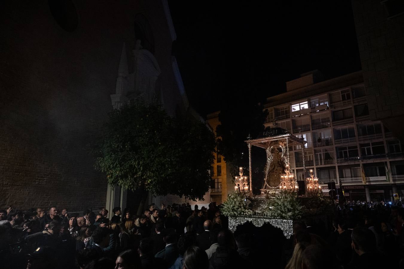 La visita de la Virgen de Consolación de Utrera al convento de las ...
