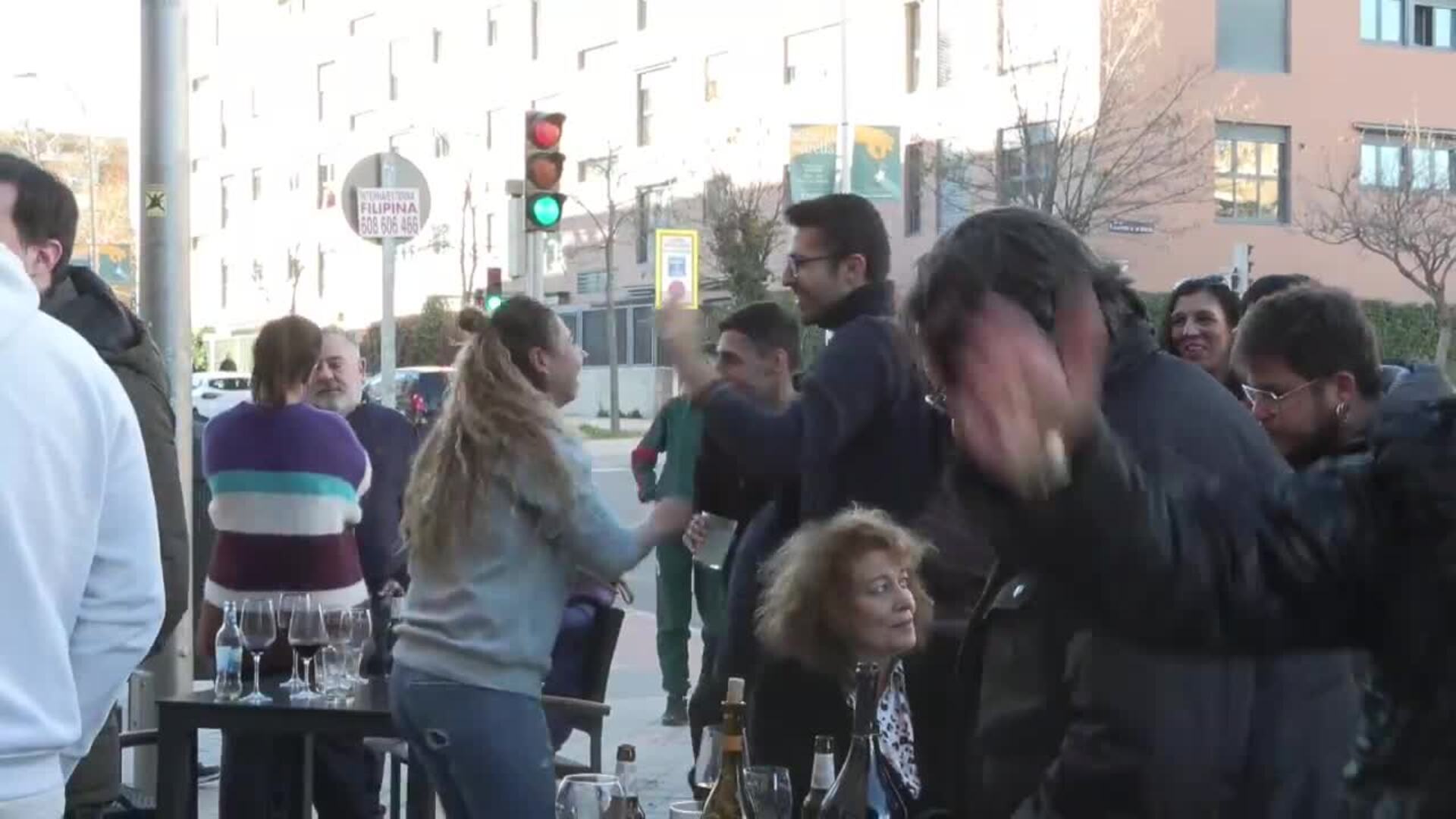 Un bar del barrio de Montecarmelo (Madrid), reparte el gordo