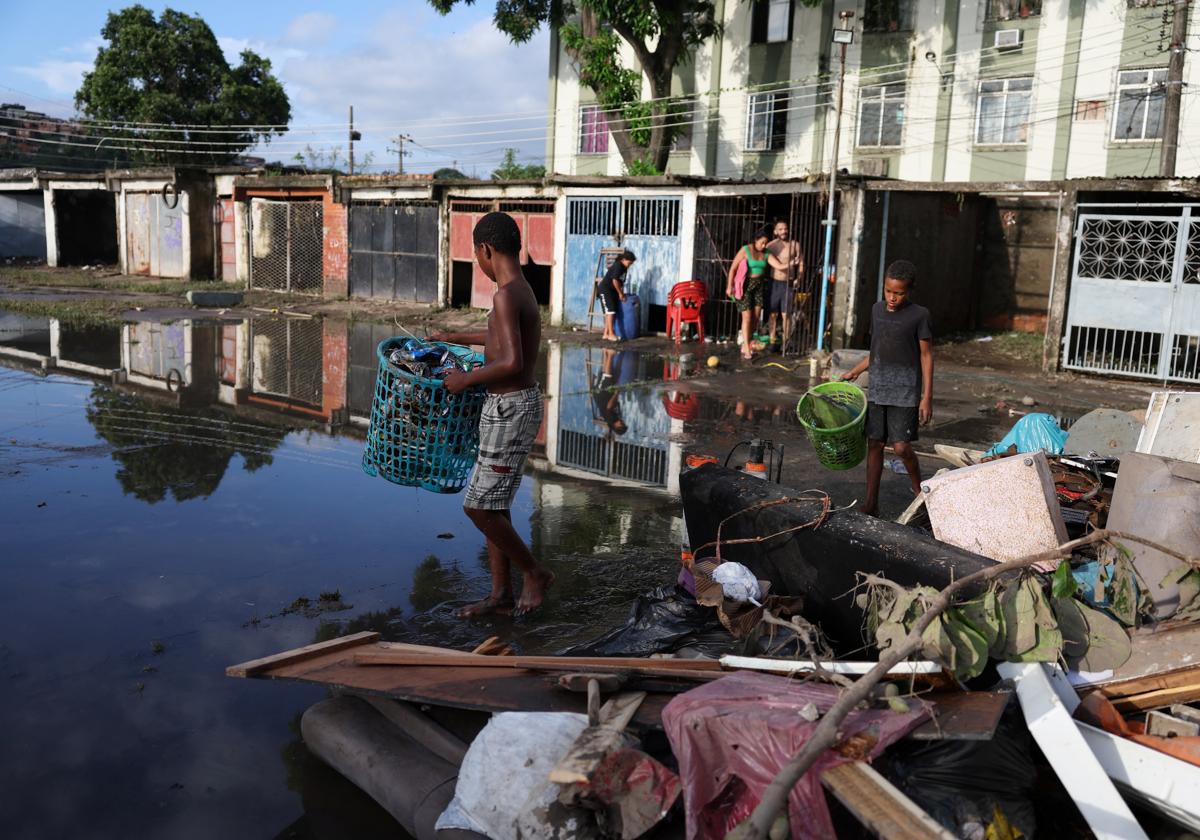 Al Menos Once Muertos Por Las Lluvias Torrenciales En Brasil
