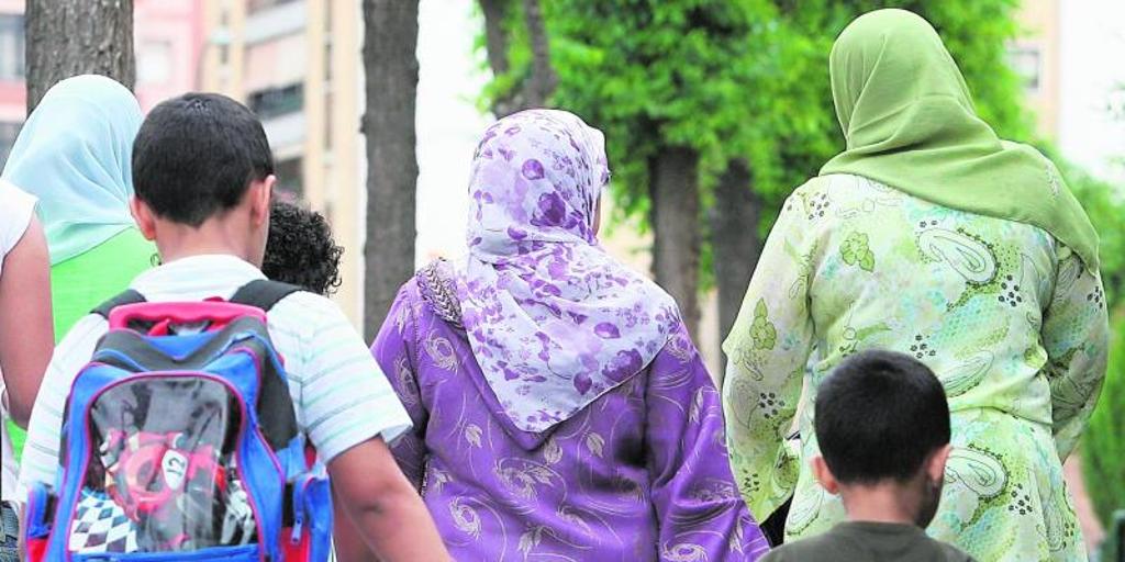 Irán anuncia una campaña para perseguir el mal uso del velo islámico o ...