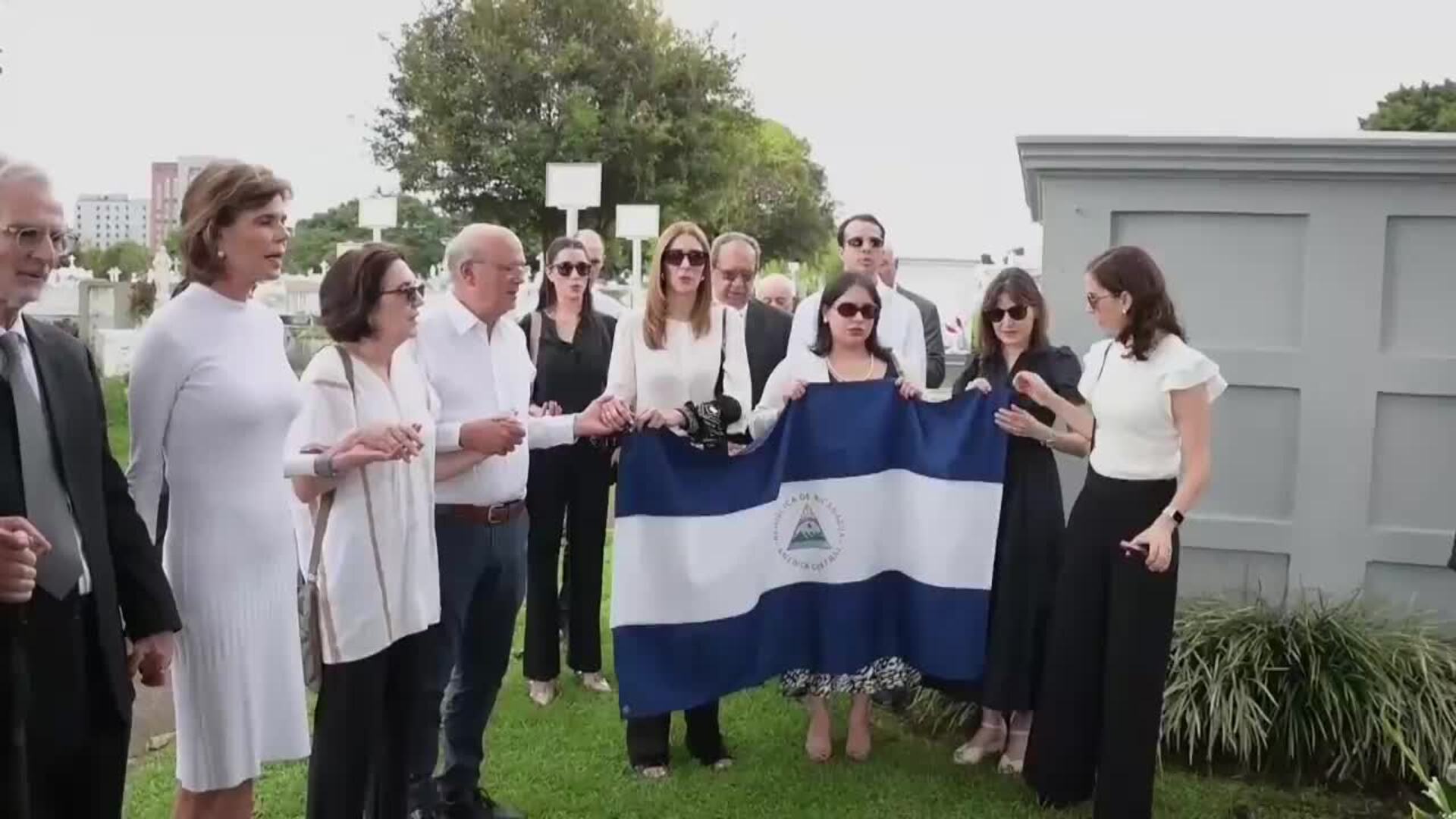 La expresidenta de Nicaragua Violeta Chamorro fue sepultada en Costa Rica