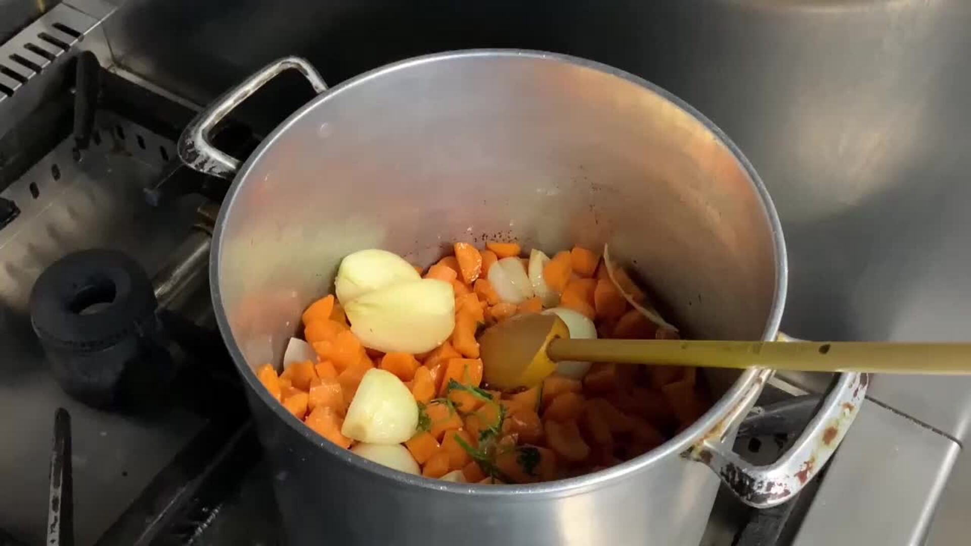 La sopa caliente se come en Portugal hasta en verano