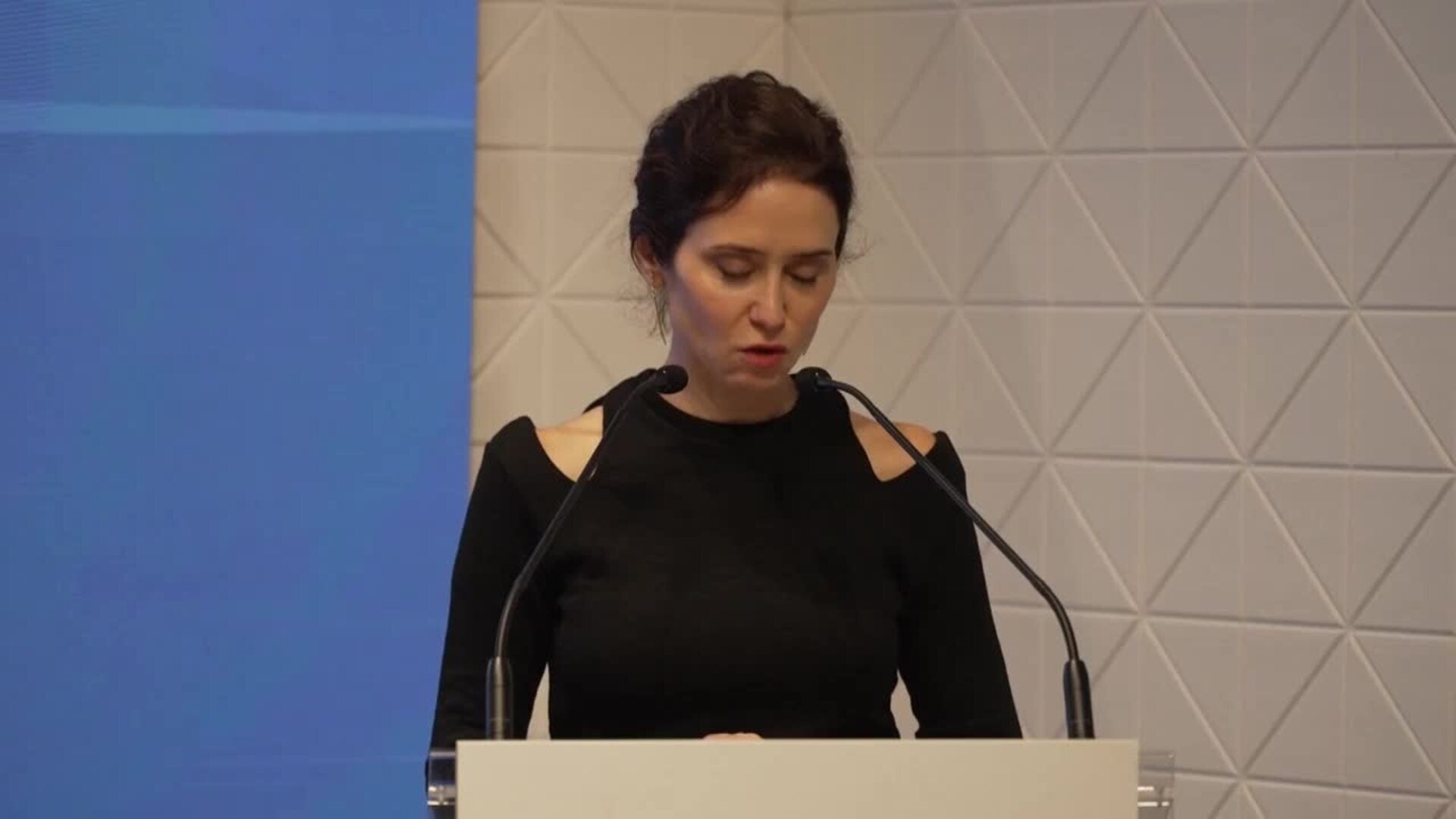 Ayuso elogia la "solidaridad del pueblo español" en un día ...