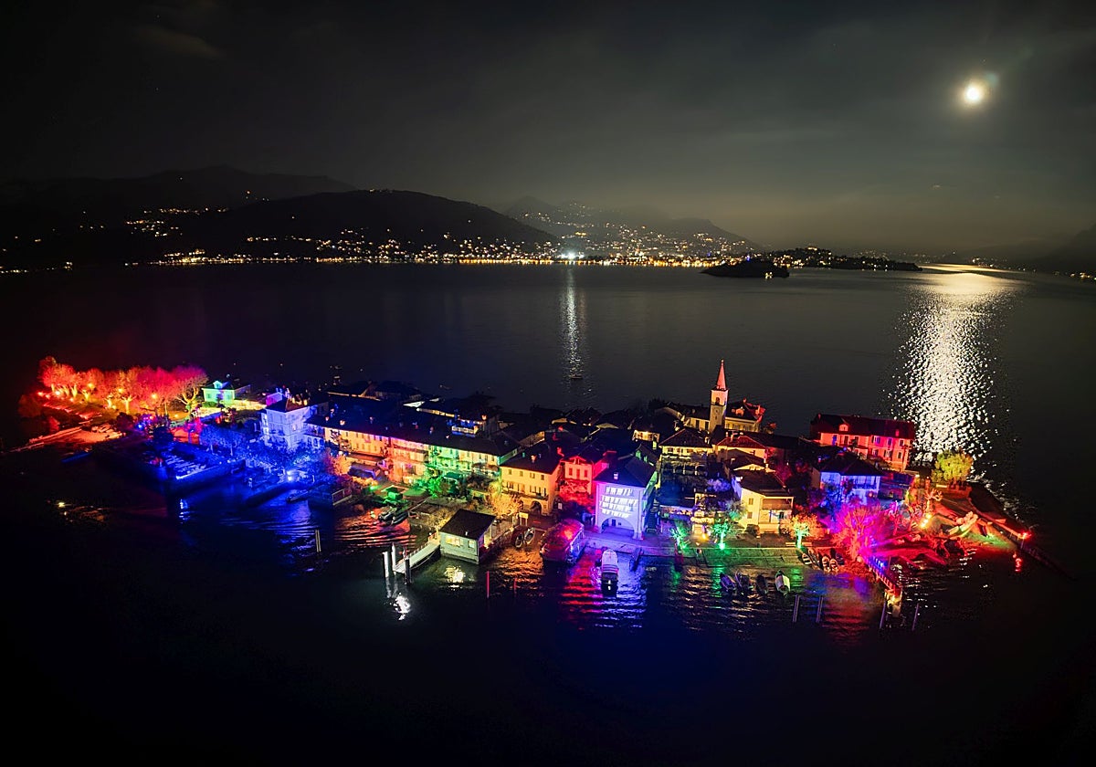 Isla de los Pescadores: el pequeño enclave que ilumina el lago Mayor en ...