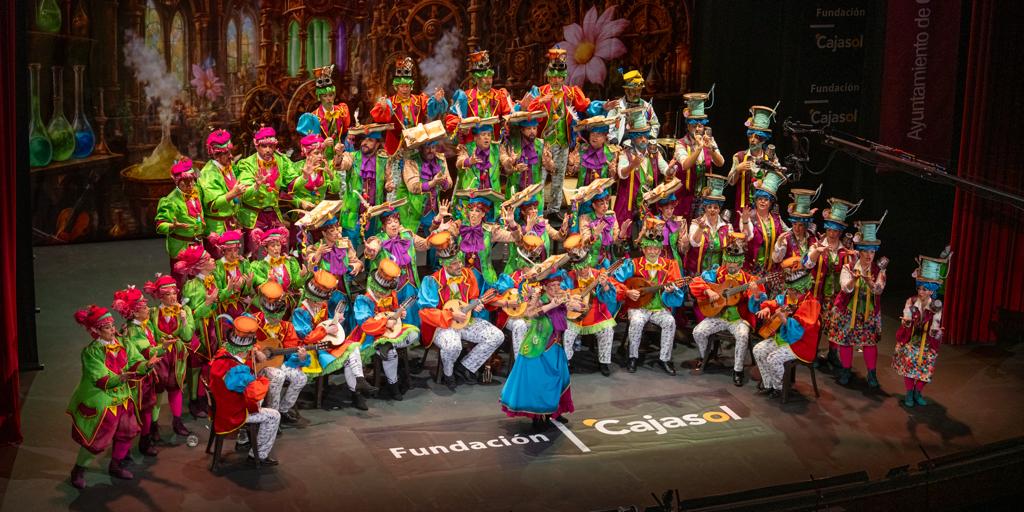 Un coro de Huelva sorprende en el COAC 2026 al cantar en silencio ...