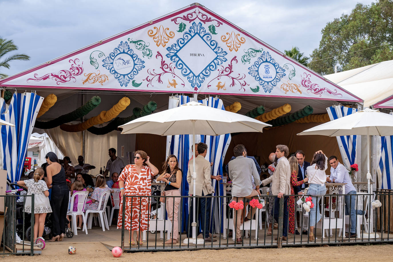 Concurrido Broche Para La Feria Del Caballo De Huelva Que Se Consolida