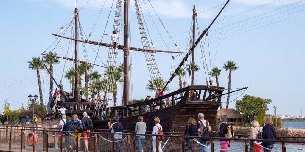 Visita al Muelle de la Carabelas: historia, entradas, horarios y cómo ...