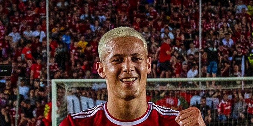 El Cádiz CF se interesa en Alan Godoy para reforzar su delantera