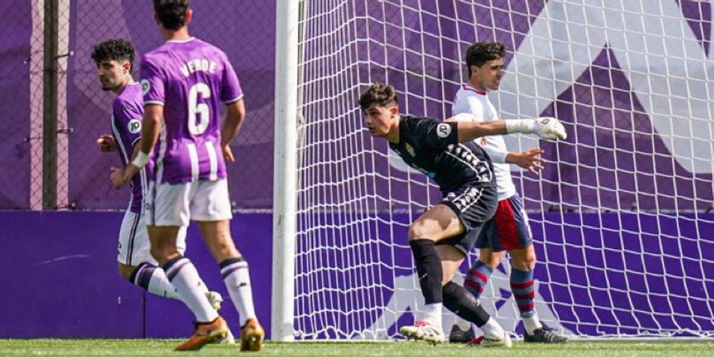 Fer Pérez, un joven guardameta para la portería del Cádiz CF