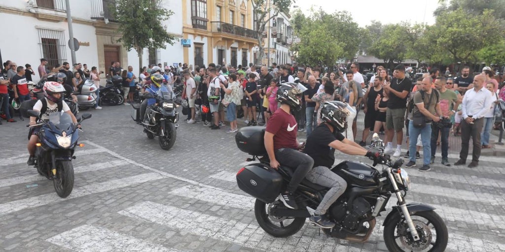 Fotos: Así ha sido la caravana motera en Jerez