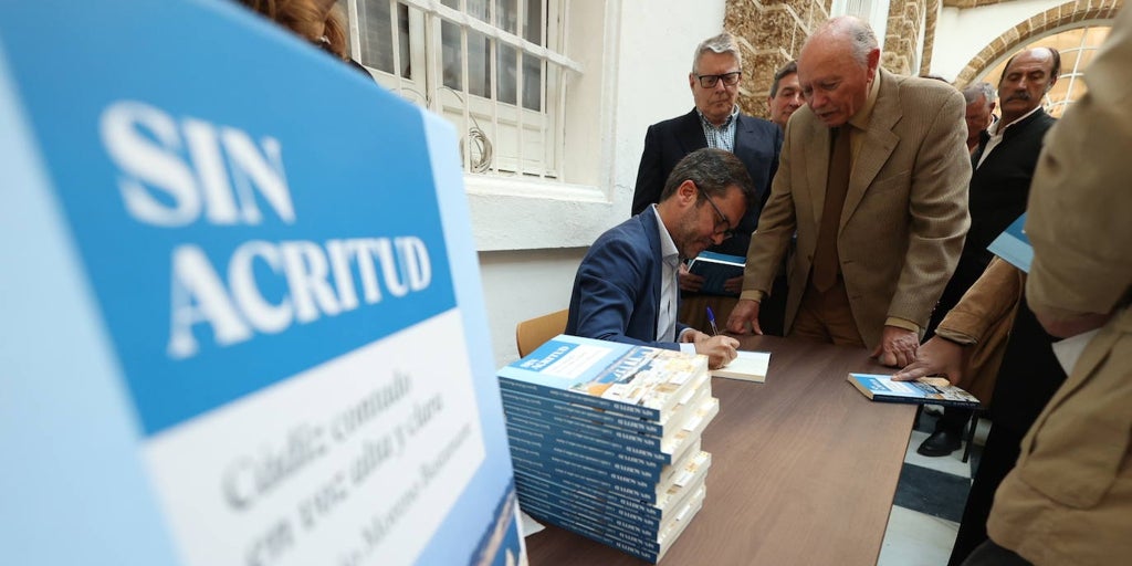 FOTOS: Así ha sido la presentación del libro 'Sin acritud' de Ignacio ...