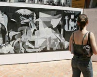 La historia del «Guernica» plasmada en una exposición