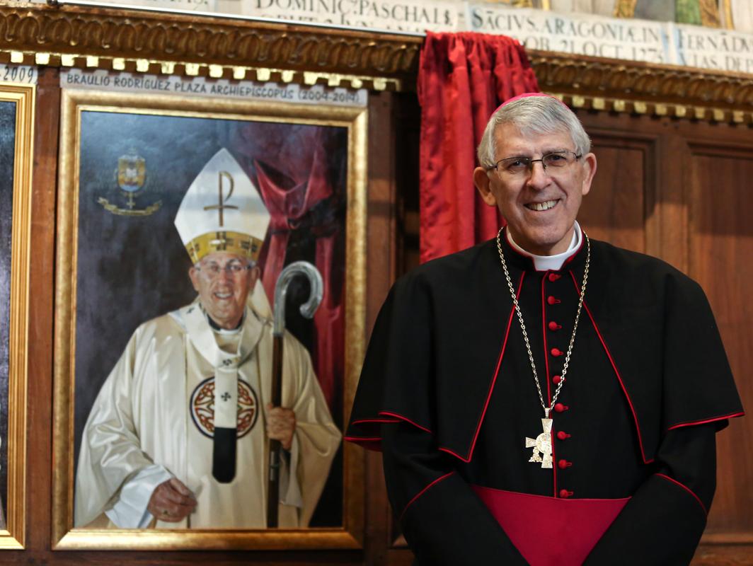 El retrato de Braulio Rodríguez ya cuelga en la sala Capitular de la ...