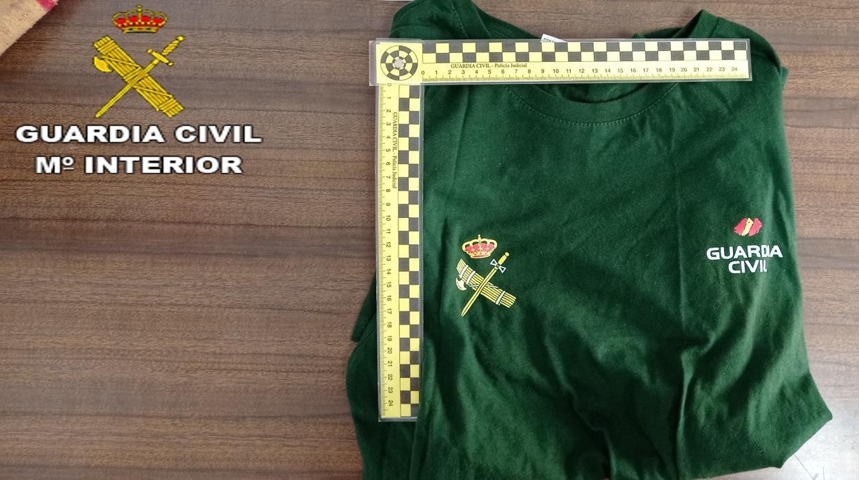 Un Hombre Se Hace Pasar Por Guardia Civil Y Estafa Cerca De 18 000