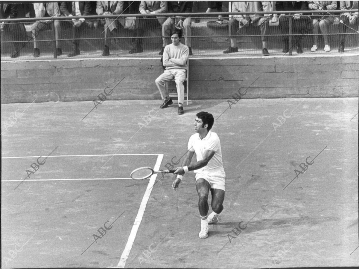 Manolo Orantes durante la disputa de la final del campeonato de España ...