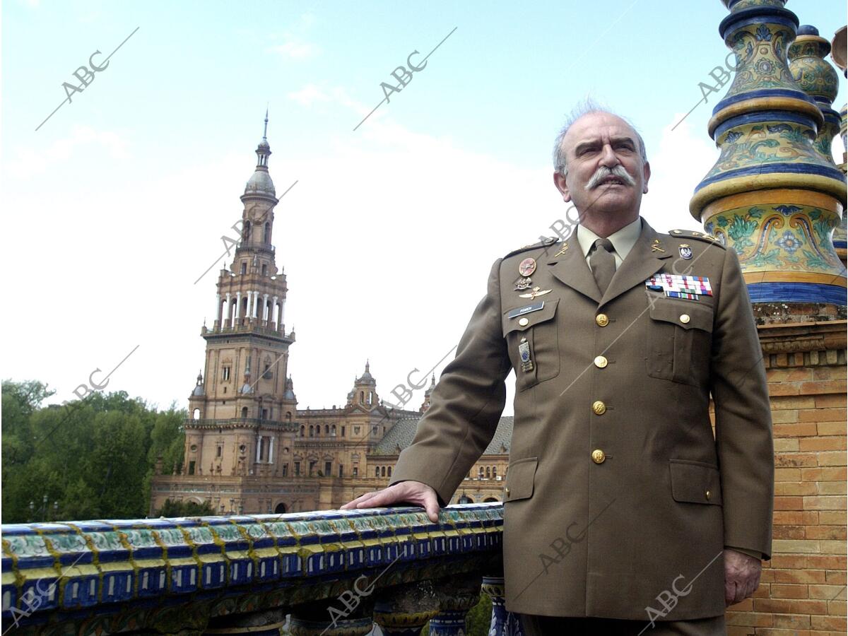 Entrevista con Pedro Pitarch, capitán general de la fuerza Terrestre ...