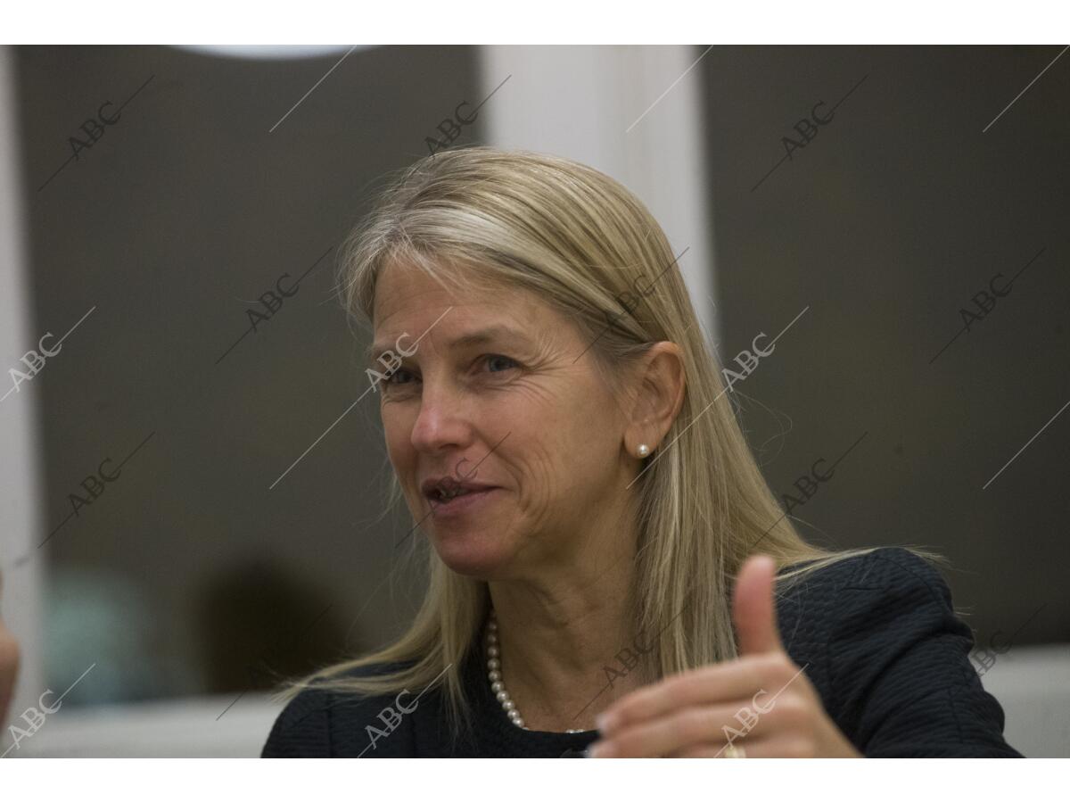 Entrevista con Dava Newman, Vicedirectora de la Nasa - Archivo ABC