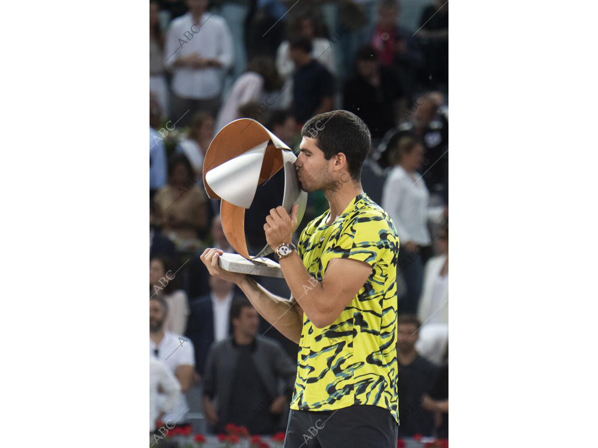 Carlos Alcaraz gana la final Masculina de Atp contra J. Struff ...