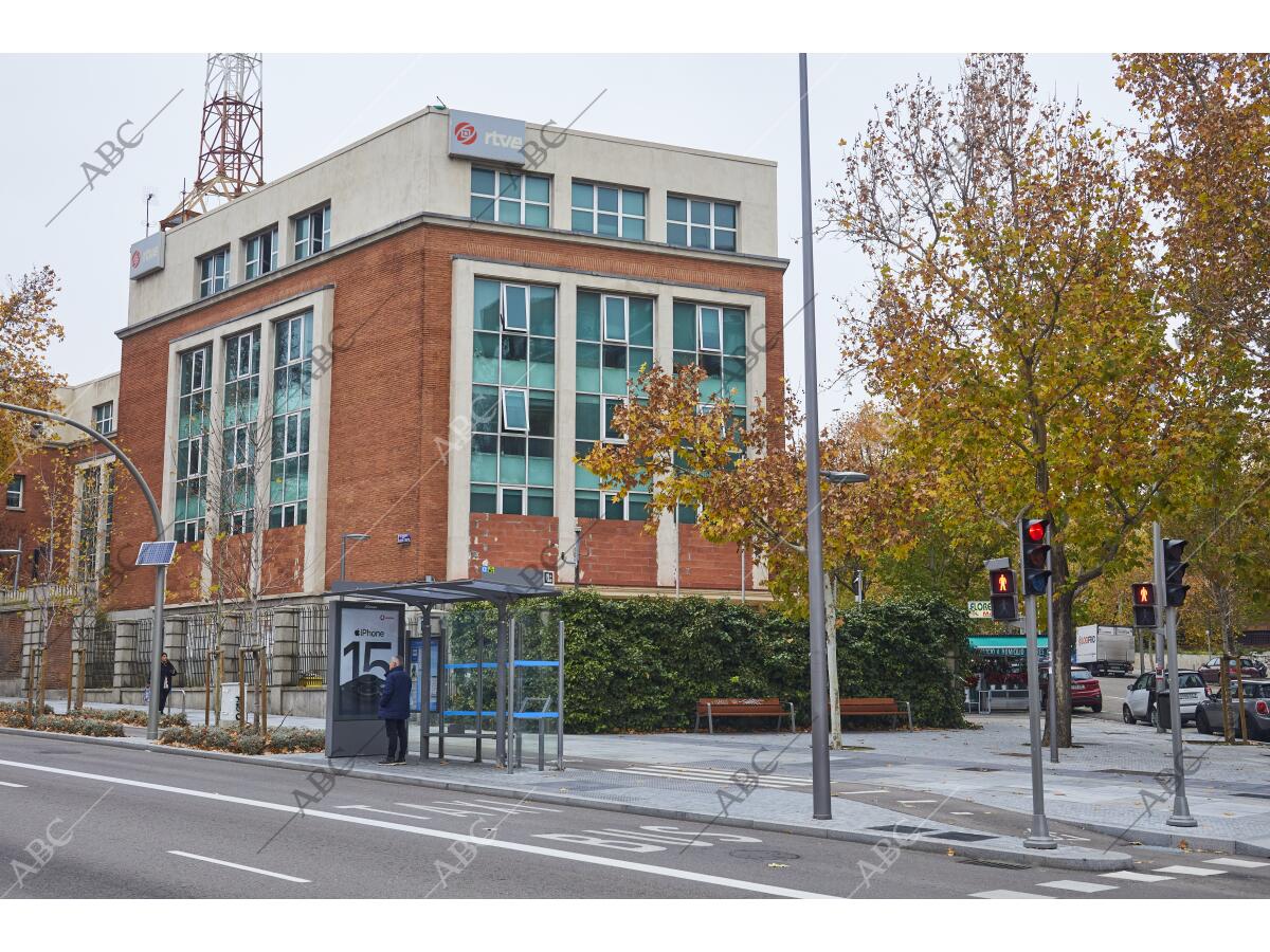 Sede del edificio que perteneció al NO-DO, hoy cerrado y tapiado tras ...