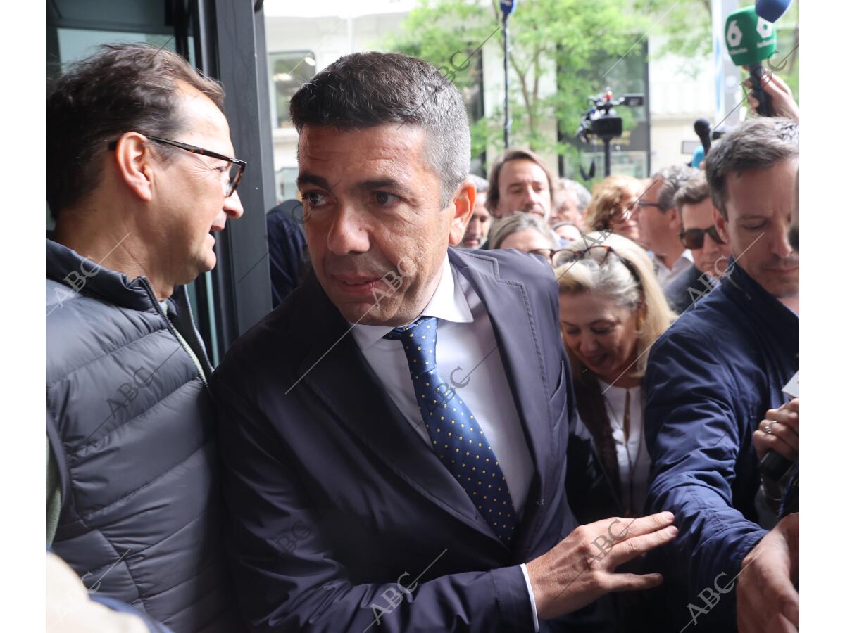 El presidente del Partido Popular, Alberto Núñez Feijóo, preside la ...